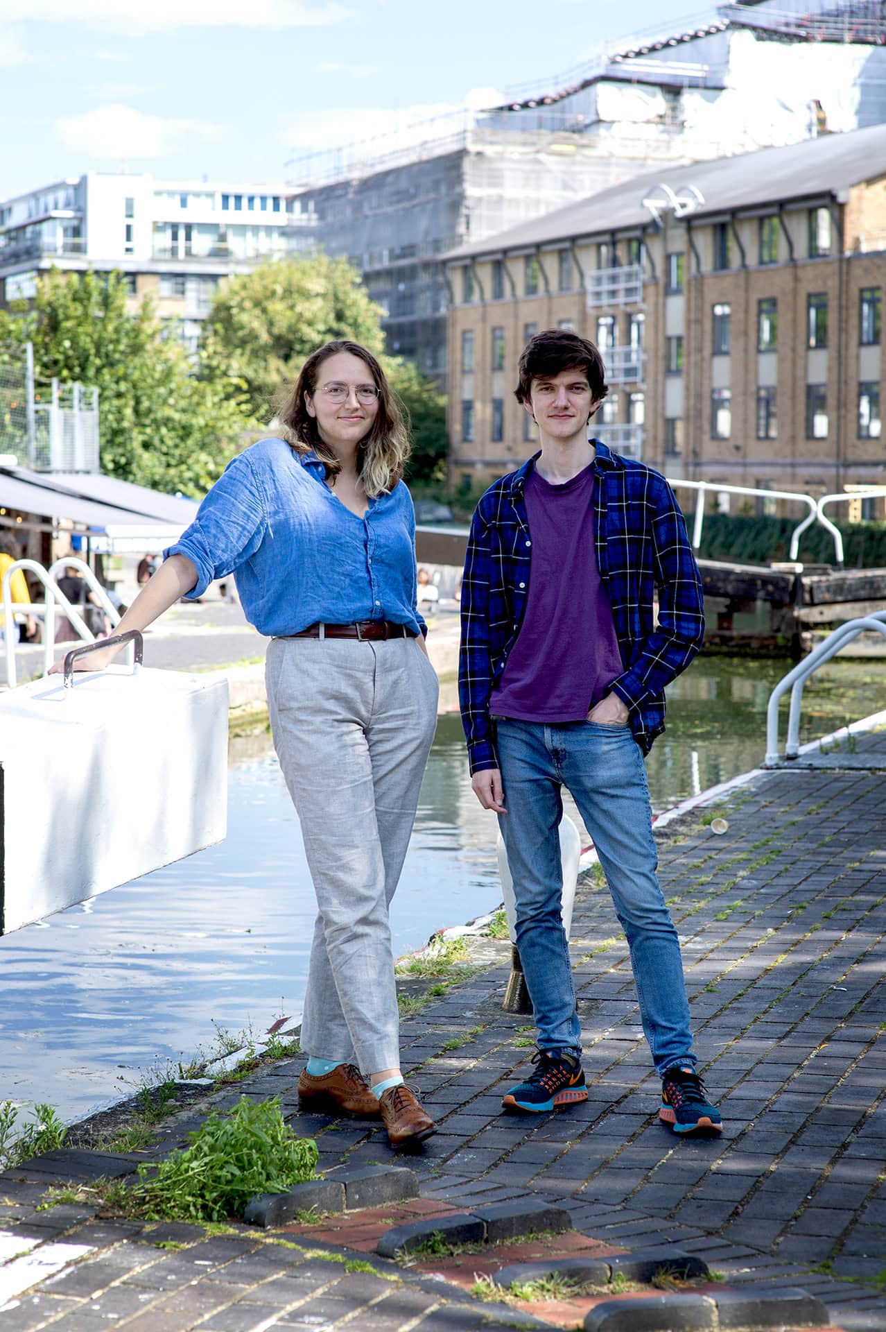 Motionographer® Glassworks-Felix Marrington-Reeve and Hannah Wilk ...